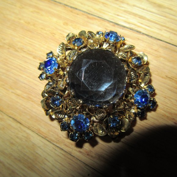 Jewelry | Vintage Blue Gold Tone Crystal Broochmade In Austria | Poshmark